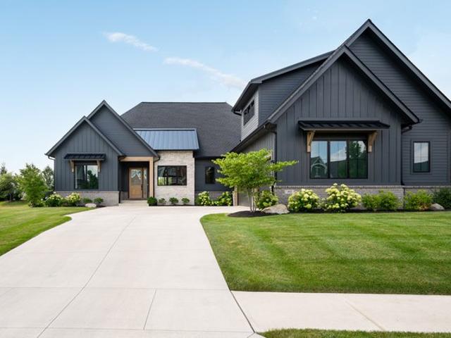 493 Chatham Hills Blvd, Westfield, IN 46074