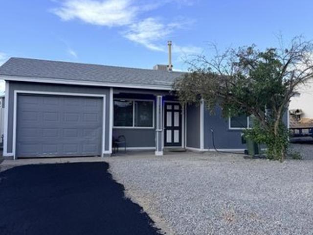 493 Chippewa Dr SW, Rio Rancho, NM 87124