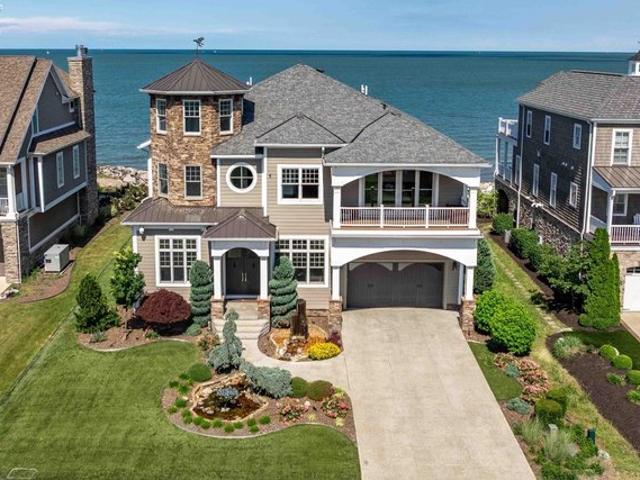 493 Bay Point Blvd, Marblehead, OH 43440
