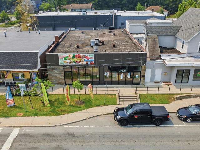 493 Broadway