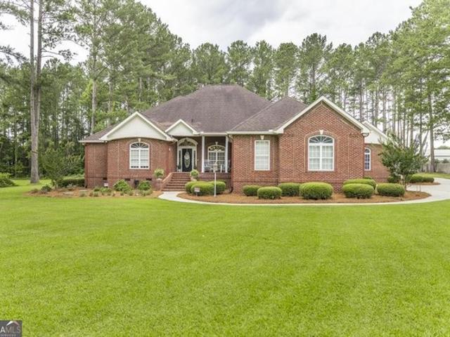 493 Fairfield Dr, Dublin, GA 31021
