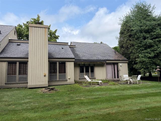 493 Heritage Hills A