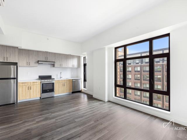 493 MYRTLE Avenue 602