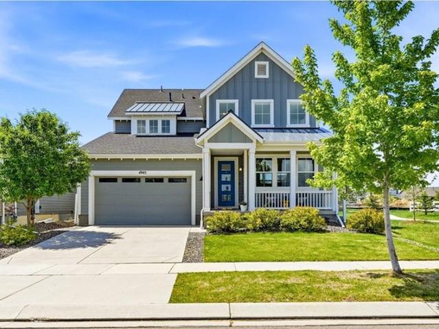 4945 Maxwell Ave, Longmont, CO 80503
