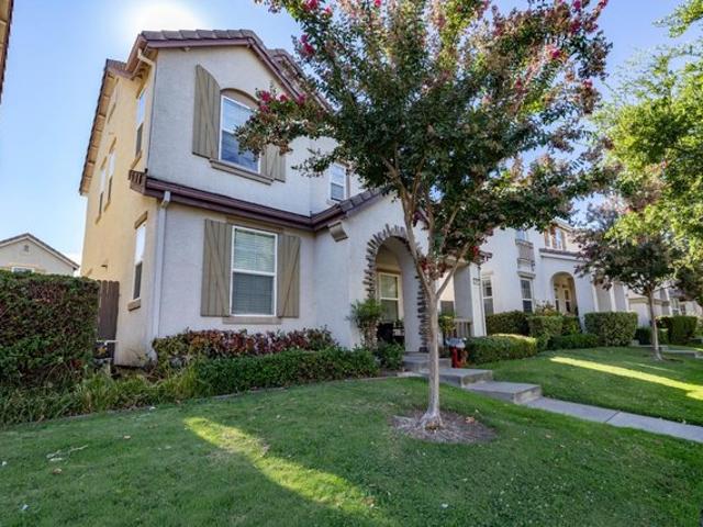 4945 Kokomo Dr, Sacramento, CA 95835