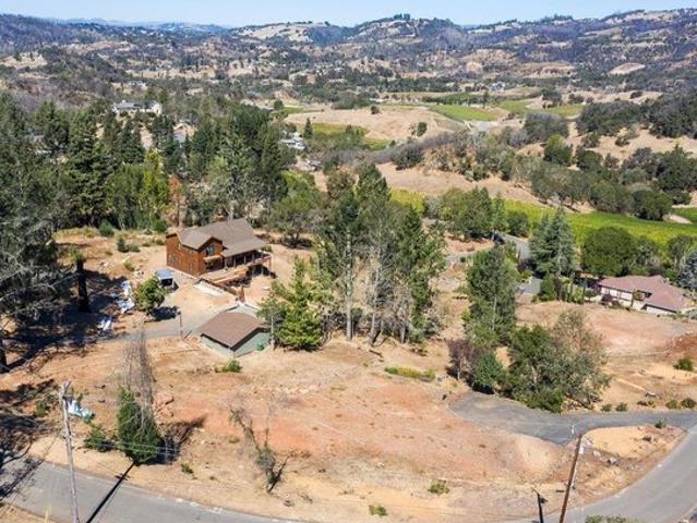 4945 Pinecroft Way, Santa Rosa, CA 95404