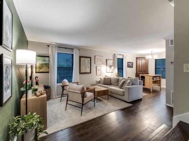 4946 N Hall St, Dallas, TX 75235 | MLS #21251