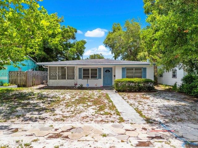 4946 2nd Avenue St N, FL 33710