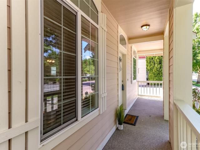4947 Balustrade Boulevard SE