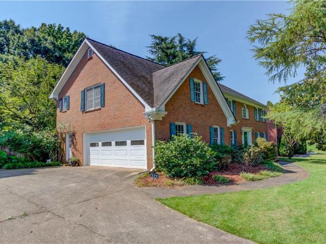 4948 Woodfall Drive SW