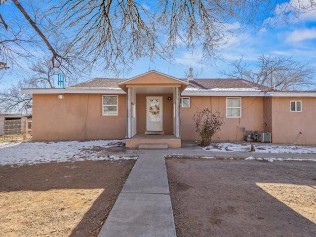 4949 Calle Pico, Santa Fe, NM 87507