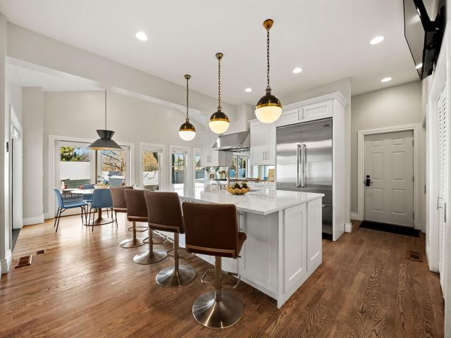 4949 E 6th Avenue Parkway, Denver, US, CO