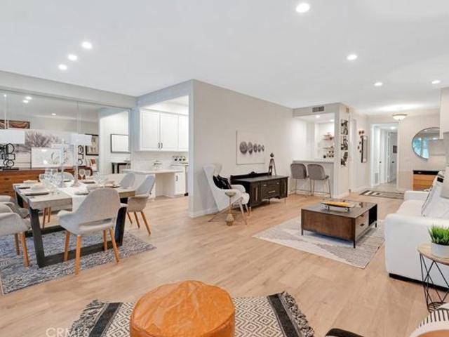 4949 Genesta Ave #211, Encino, CA 91316