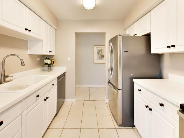 4949 Golf Road # 401