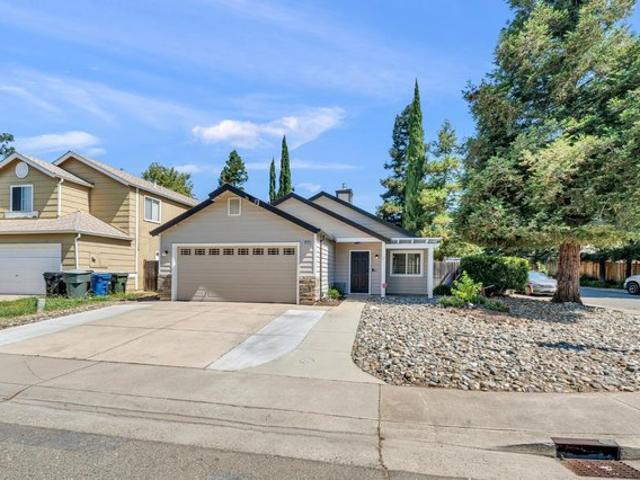 4949 Juniper Hill Pl, Antelope, CA 95843