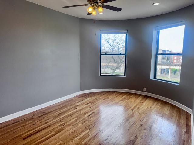4949 s calumet avenue # 3s