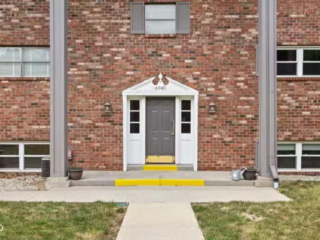 4940 ALLISONVILLE RD UNIT D, INDIANAPOLIS, IN 46205 Condo/Town.