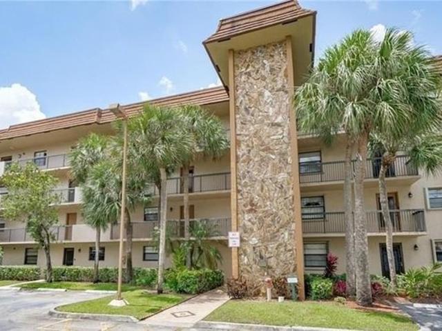4940 E Sabal Palm Blvd Ph 8, Tamarac, FL 33319