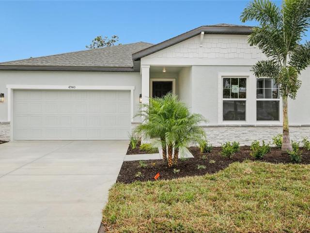 4940 Eagle Rock Dr, Wimauma, FL 33598 | MLS #TB8455 | Compass