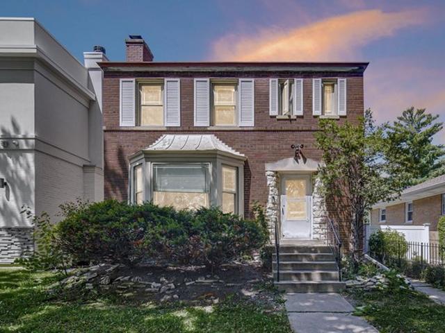 4940 Estes Ave, Skokie, IL 60077