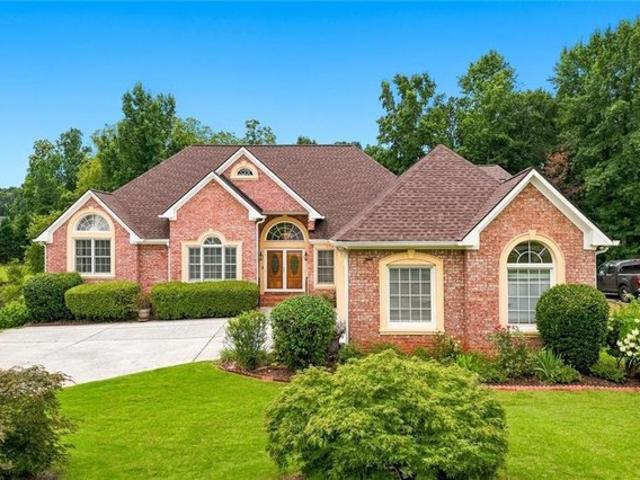 4940 Highland Lake Dr, South Fulton, GA 30349
