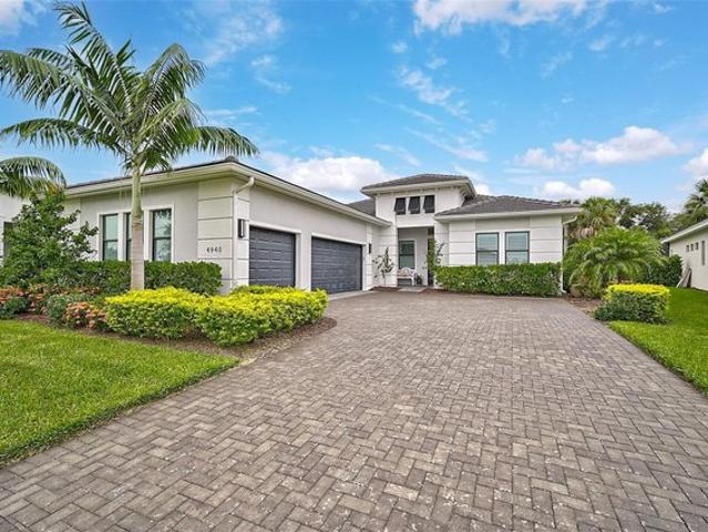 4940 Surfside Cir, Bradenton, FL 34211