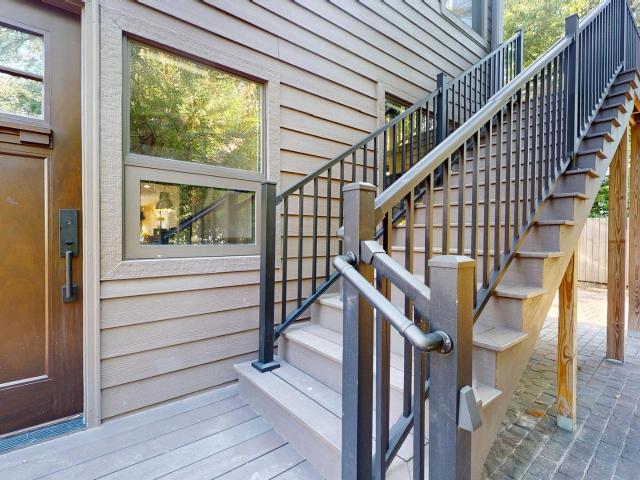 4941 Main Street # 2R