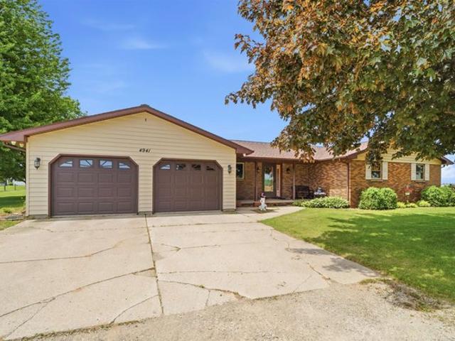 4941 N Overland Rd, Oneida, WI 54155