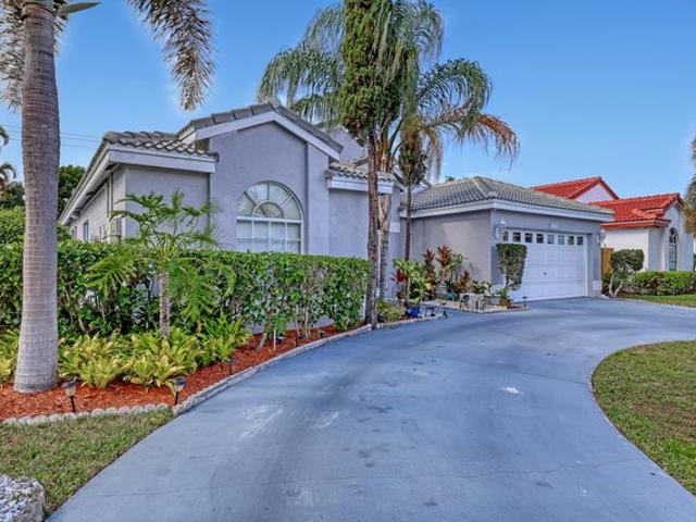 4941 Broadstone Cir, West Palm Beach, FL 33417