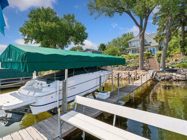 4941 Island View Drive