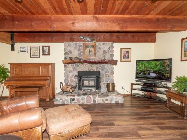 4941 Riverbanks Rd, Grants Pass, OR