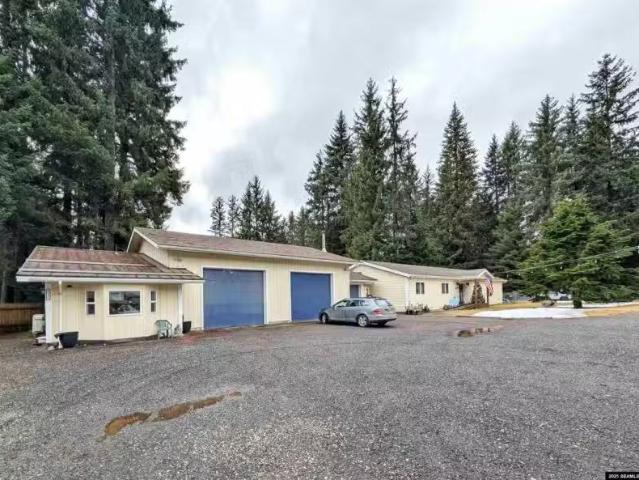 4942 HUMMINGBIRD LN, JUNEAU, AK 99801 Single Family Residence.