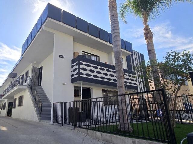 4942 Rosewood Ave, Los Angeles, CA 90004 | MLS #25613 | Compass