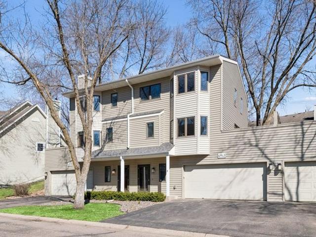 4943 Bayswater Rd, Minnetonka, MN 55345