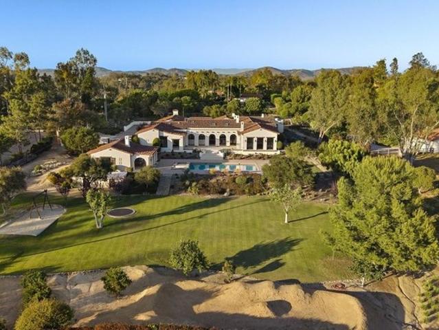 4943 El Arco Iris, Rancho Santa Fe, CA 92067