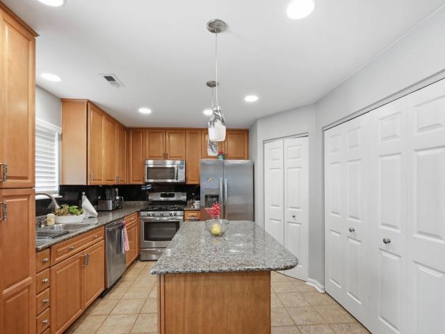 494 Buckingham Drive