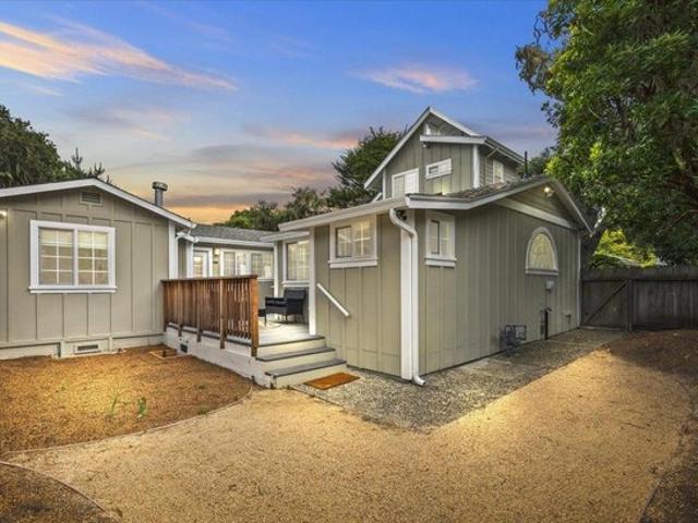 494 Grove Acre Ave, Pacific Grove, CA 93950
