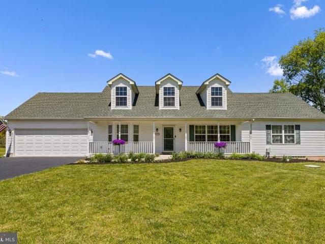 494 Harrison Ave, Schwenksville, PA 19473