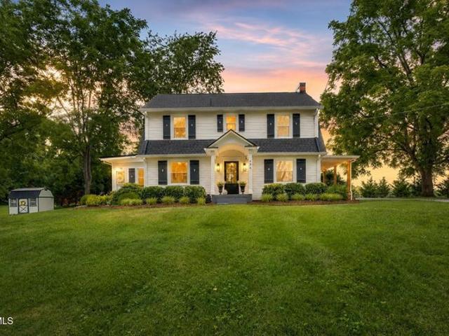 494 Okolona Rd, Johnson City, TN 37601