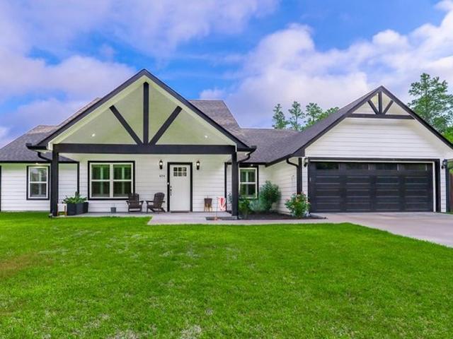 494 Southern Dr, Lufkin, TX 75901