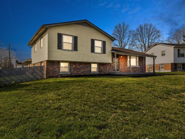 494 Stonehaven Drive