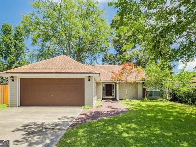 494 Teal Lake Dr, Richmond Hill, GA 31324