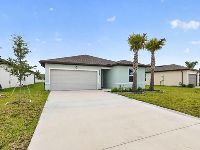 4954 Armina Pl, Fort Pierce, FL 34951