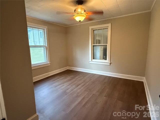 4954 Crawley Dale Street