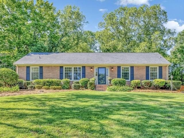 4954 Vineyard Ln, Greenville, SC 29615