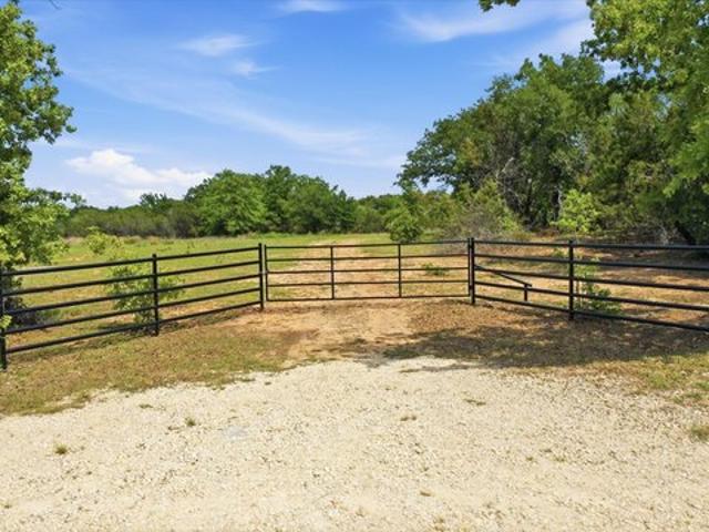 4955 County Road 188, Stephenville, TX 76401