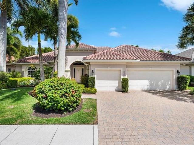 4956 Rustic Oaks Cir, Naples, FL 34105