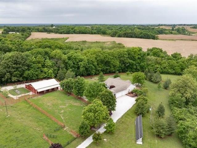 4956 S Mississippi River Rd, Golden Eagle, IL 62036