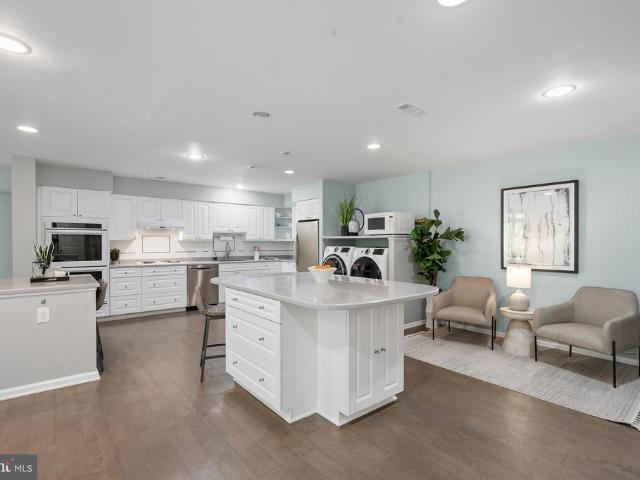 4956 Sentinel Drive # 9 402