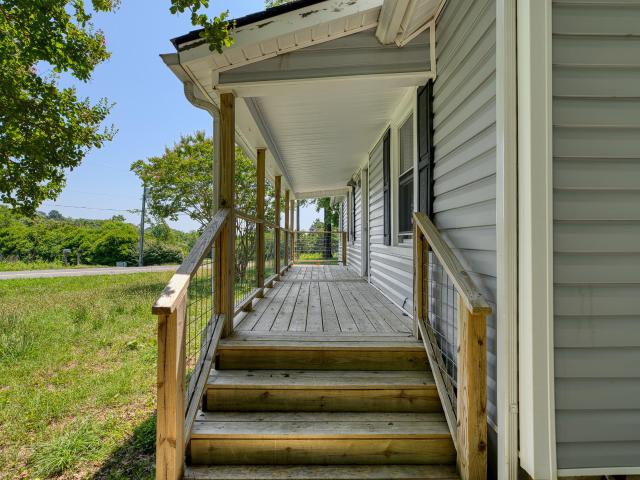 4956 Thom Road